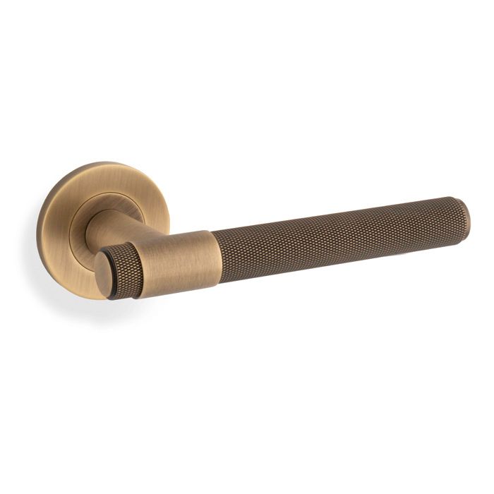 KNURLED KINGSTON LEVER ON ROUND ROSE – Hart Ironmongery